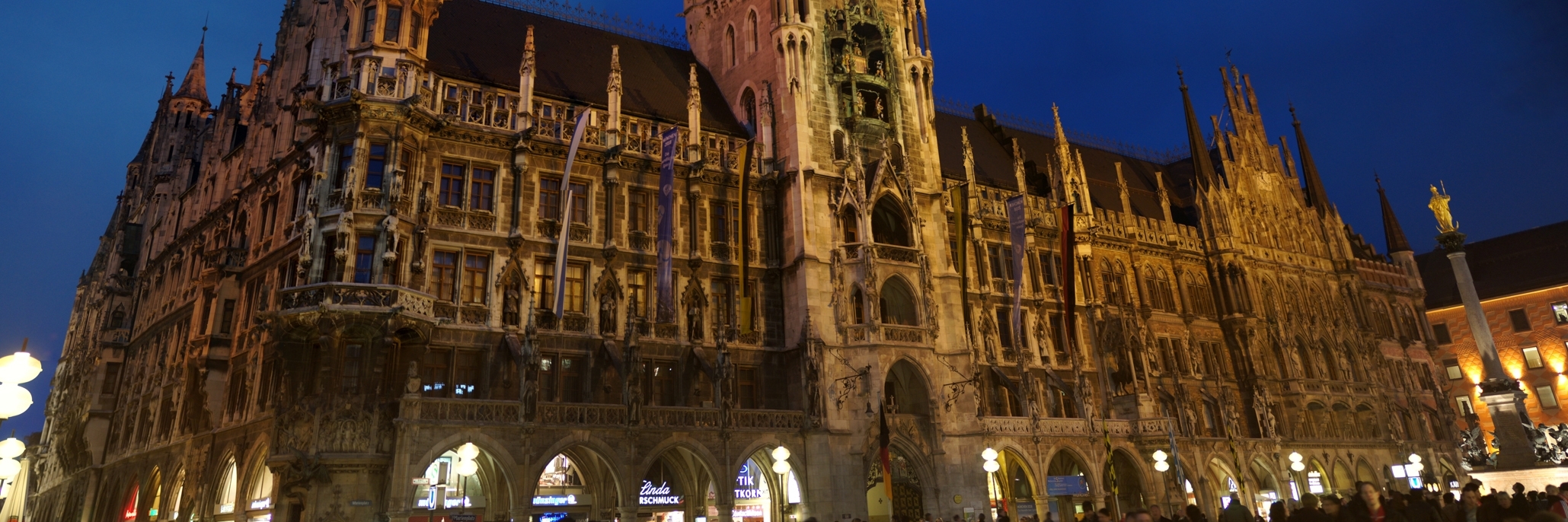 Tòa thị chính mới ở Munich (Neues Rathaus) Munich, Đức
